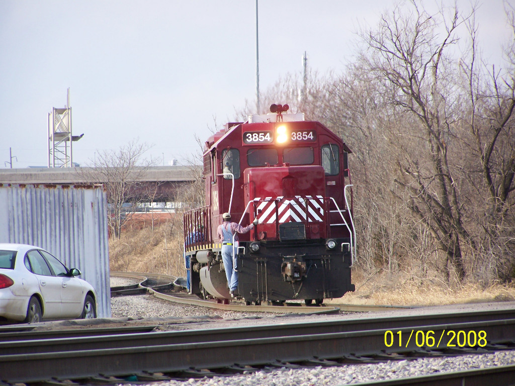 HLCX GP38-2 3854